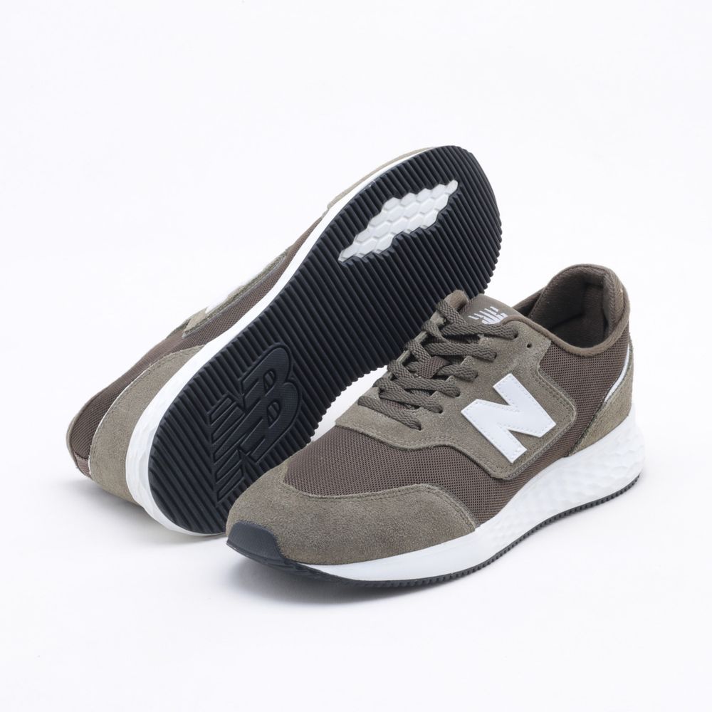 Tênis New Balance 70 Camurça Verde Musgo Masculino Verde Musgo e Branco ...